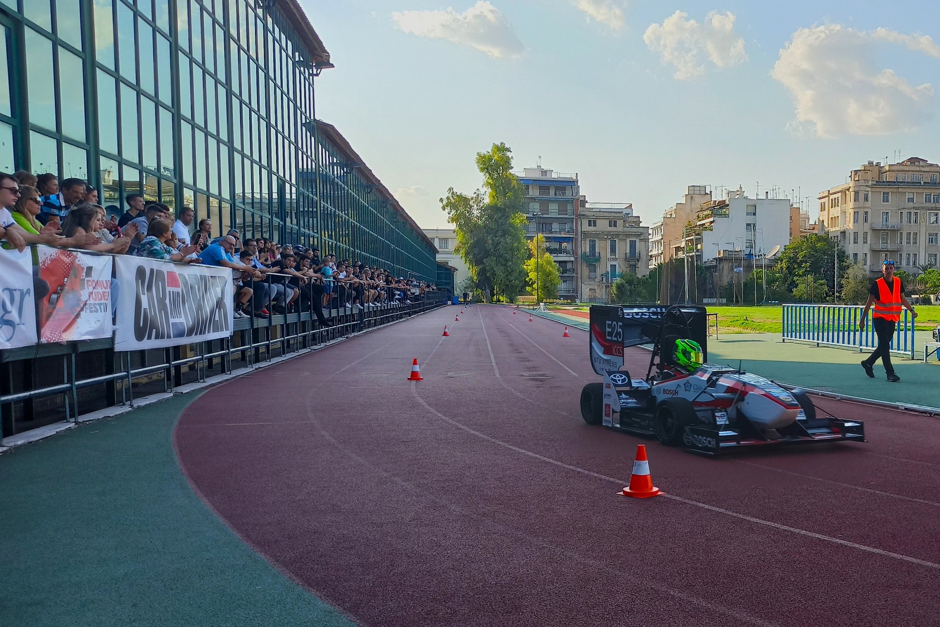 1o FORMULA STUDENT FESTIVAL ACTION 1 — Postimages