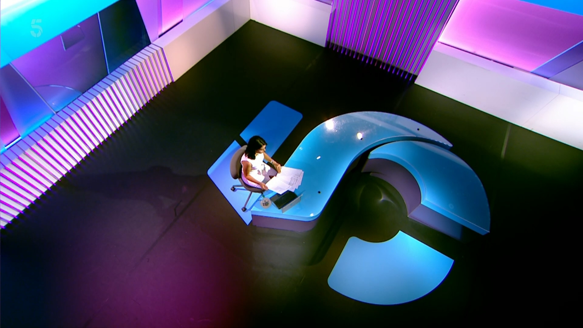 5 News at Lunchtime Channel 5 HD 2021 06 30 ts snapshot 06 08 188 ...