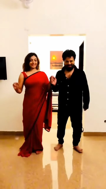 Durga Krishna Sexy Rare Navel Show in red Saree webm snapshot 00 01 643 ...