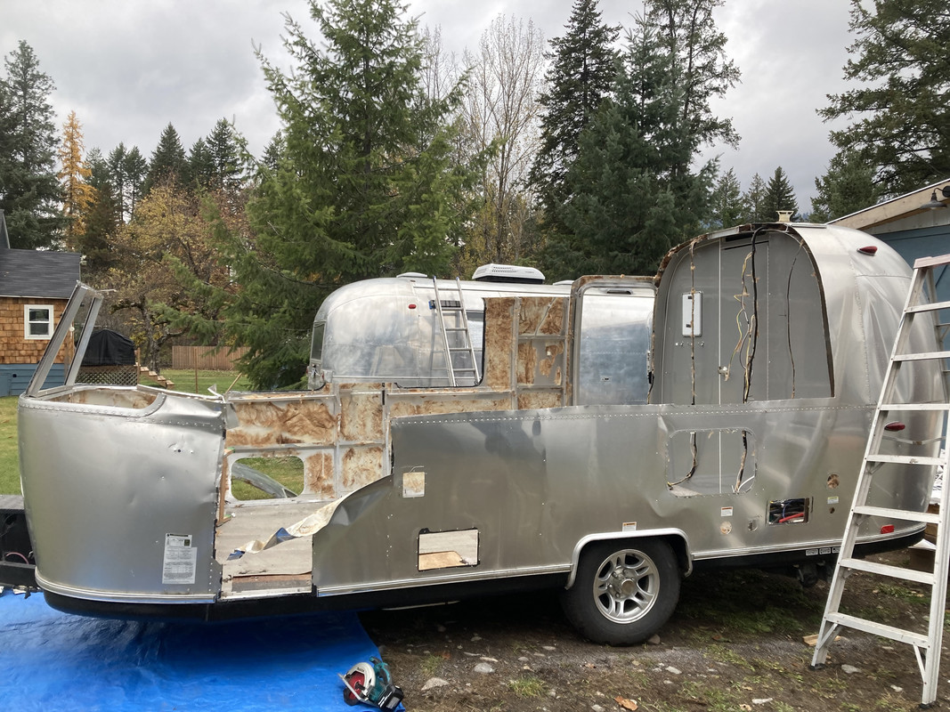 A1 B8 CF7 D 0185 4 C40 A9 AE 0 B027678 D176 — Postimages