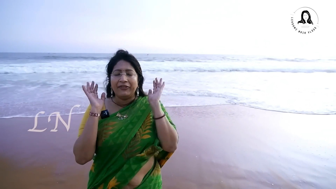 Lekshmi Nair Huge Ass and Boobs Navel Slipsin Green Saree mp4 snapshot 02 17 276 — Postimages