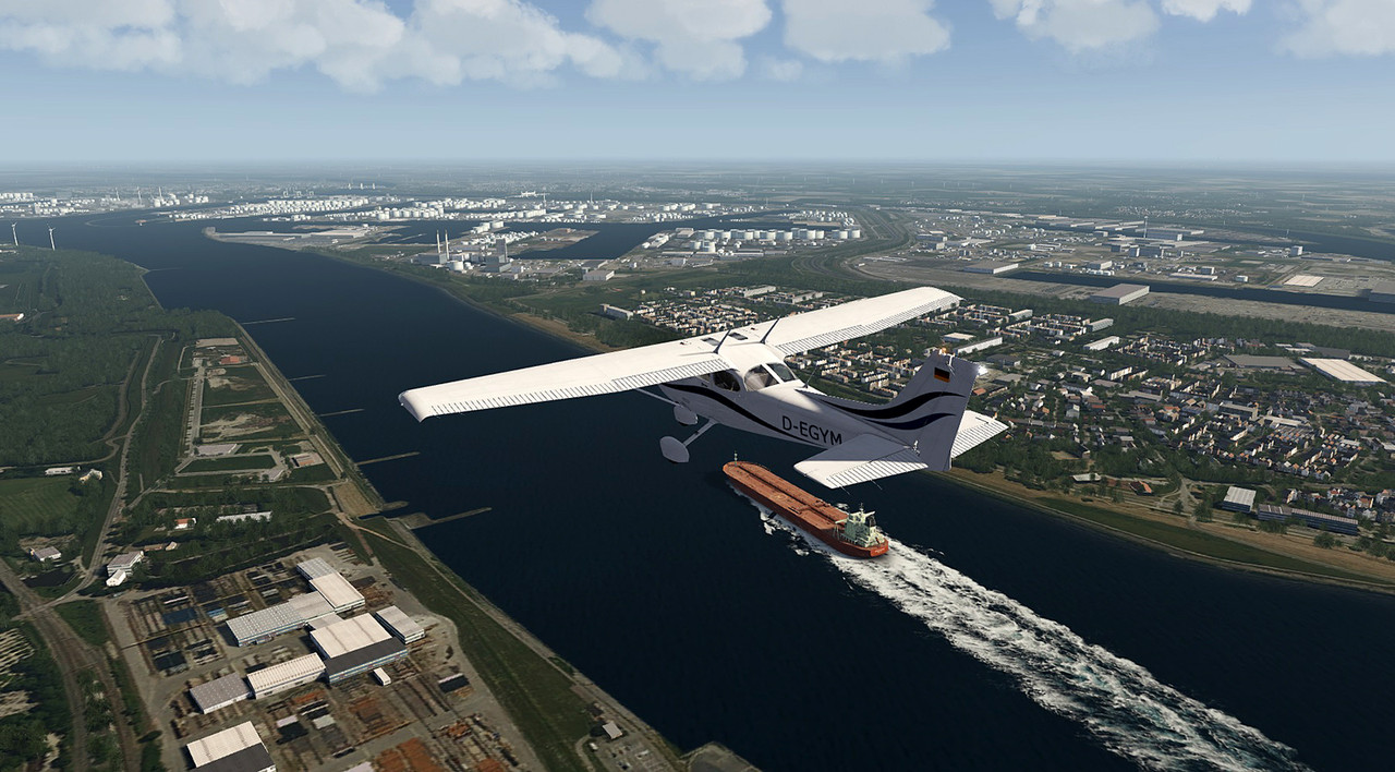 Rotterdam harbor C172 1 — Postimages