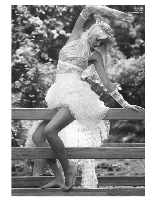 V 85 Fall2013 Miranda As Cicciolina 08 — Postimages