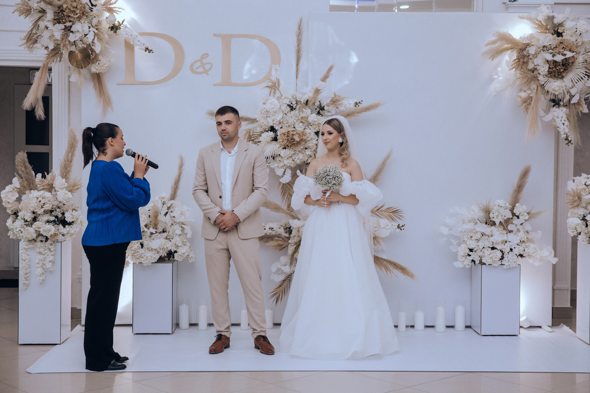 3V6A0302 — Postimages