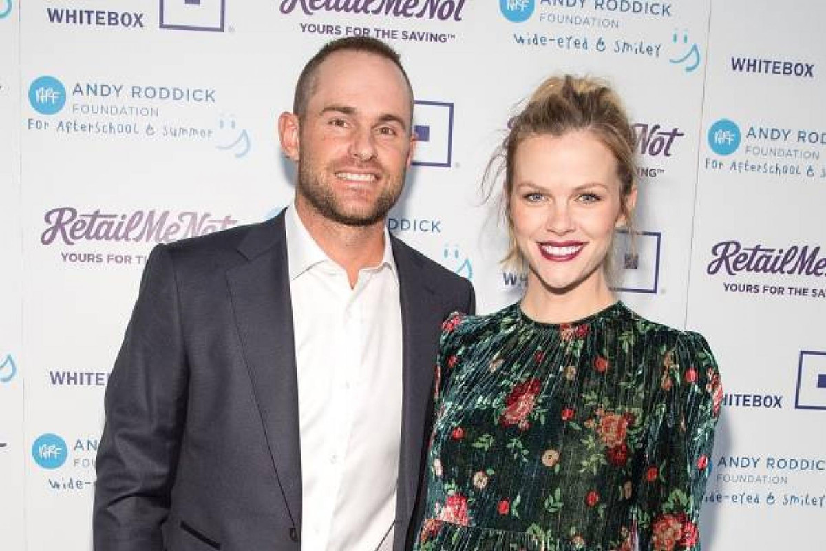 Andy Roddick 2025: Wife, net worth, tattoos, smoking & body facts - Taddlr Andy Roddick 2025: Wife, net worth, tattoos, smoking & body facts - Taddlr