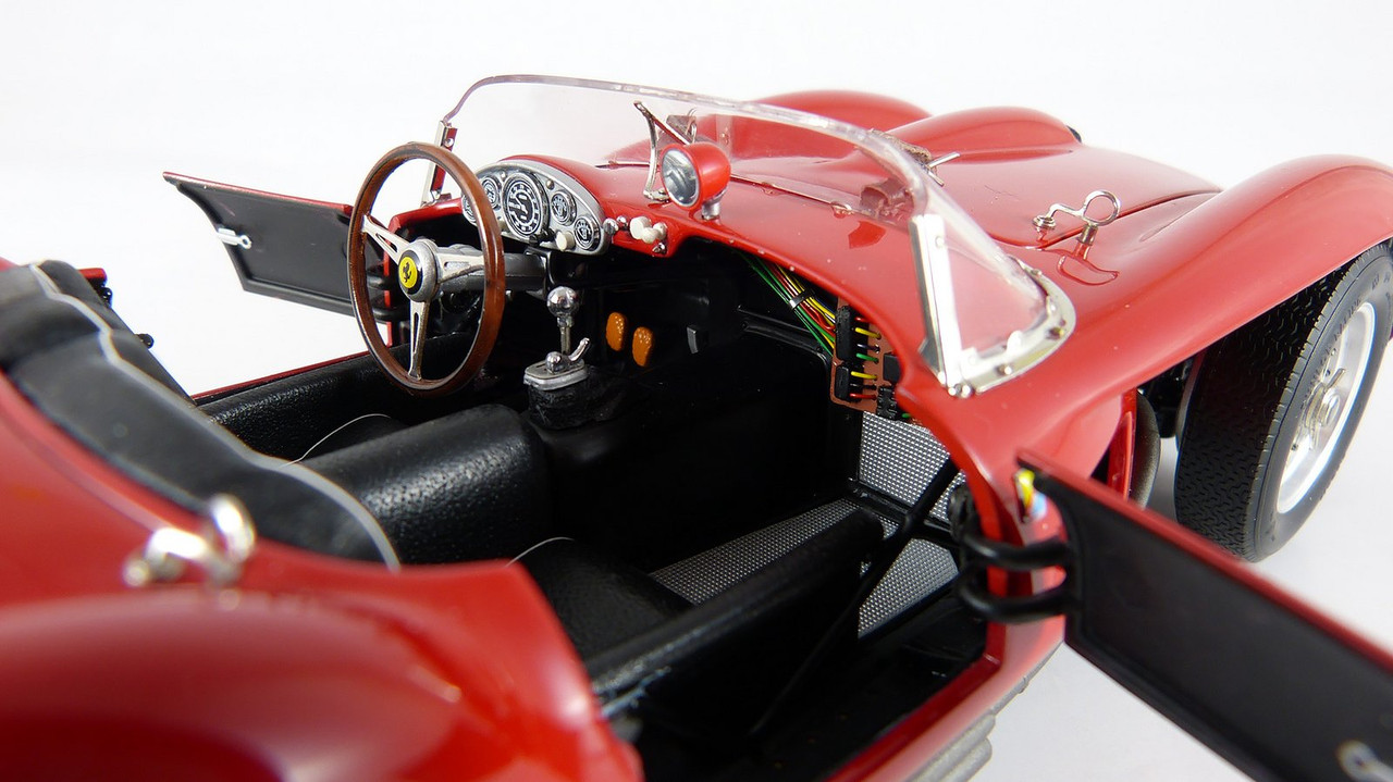 1:18 CMC Ferrari 250 Testa Rossa 1958 1:18 CMC Ferrari 250 Testa Rossa 1958