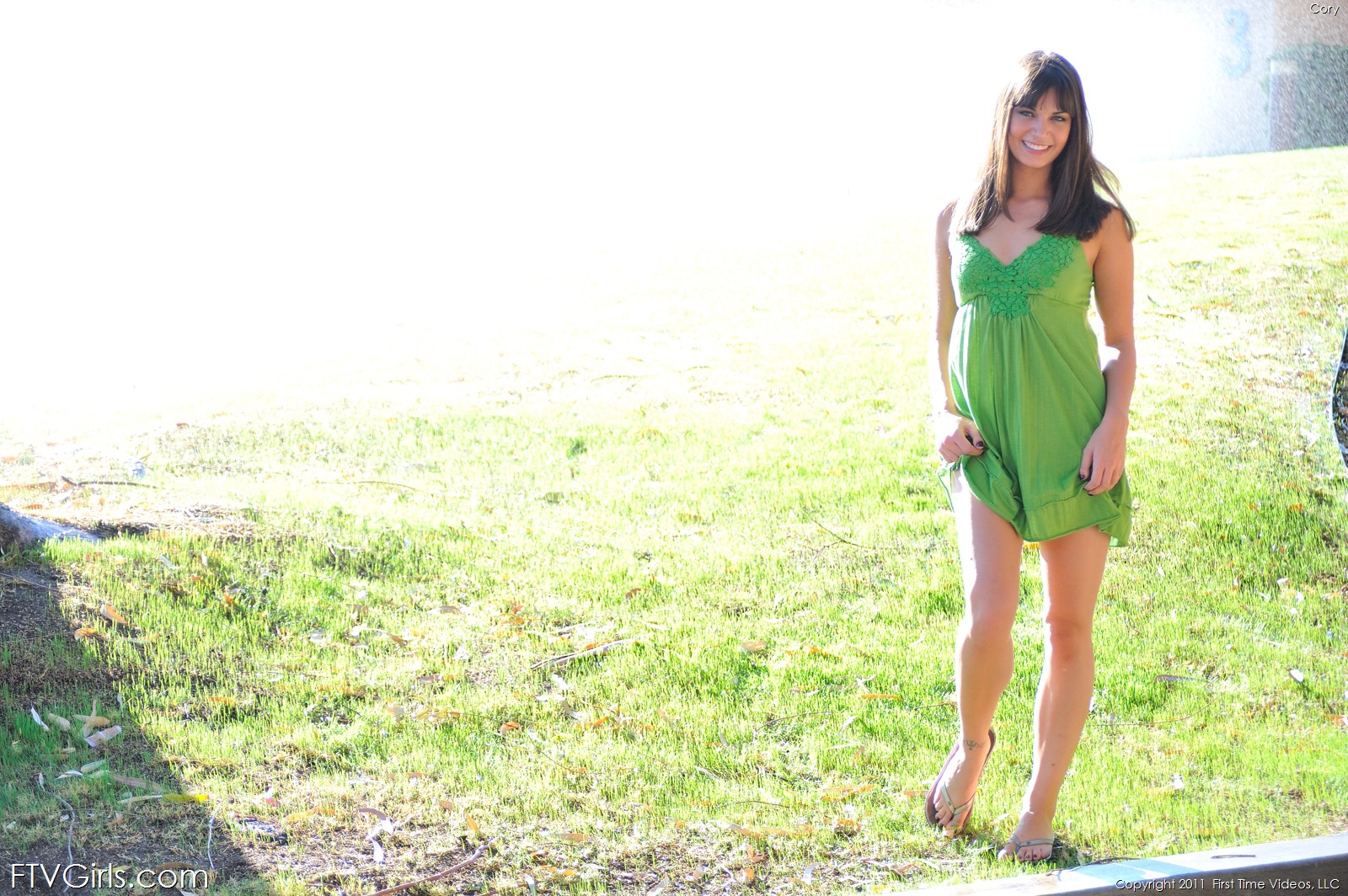 Fotosxxx 001796 Hot Date For the Day — Postimages