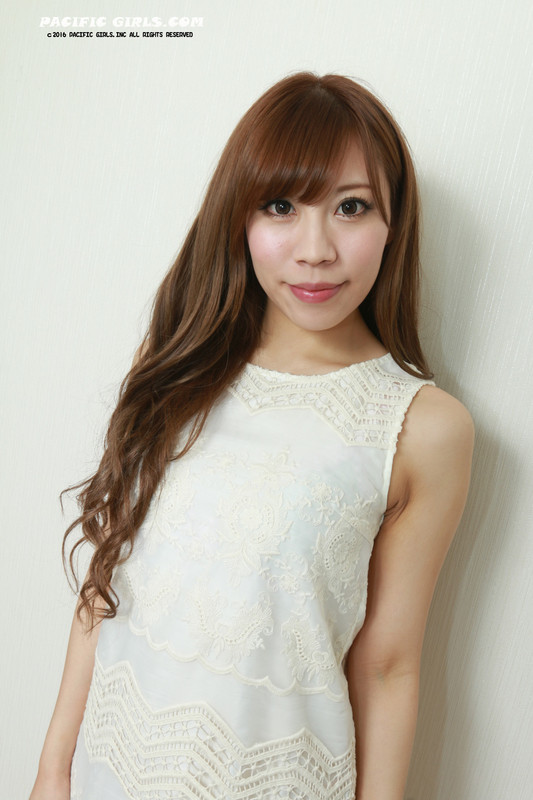 mina 009 — Postimages