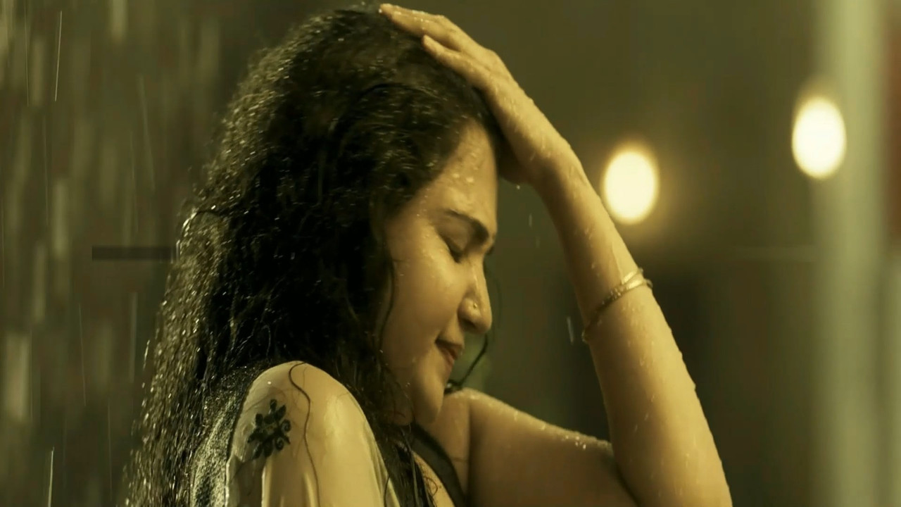 Honey Rose Hot Scenes from Pattpuchi mp4 snapshot 00 09 216 — Postimages