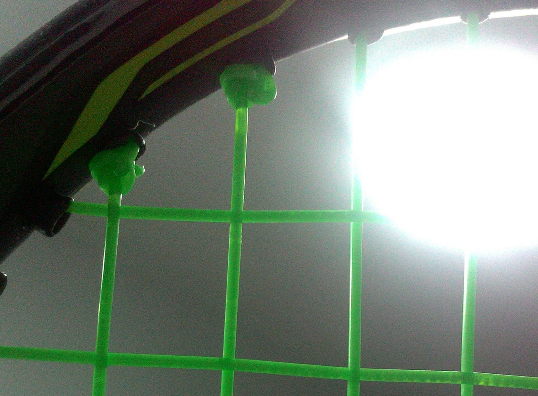 Translucent string at knots | Talk Tennis