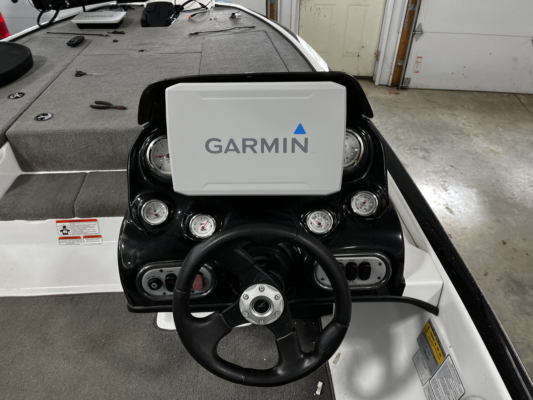 FF675600 E8 CC 418 E 8 CDB E242 A514 ACC3 — Postimages