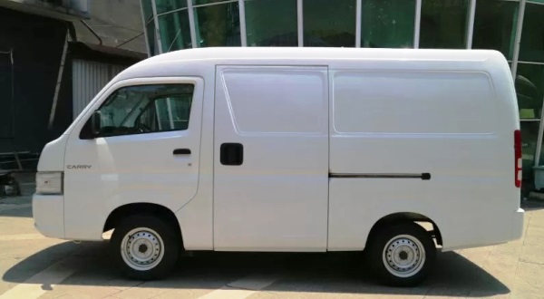 Suzuki Hadirkan New Carry Minibus dan Blind Van