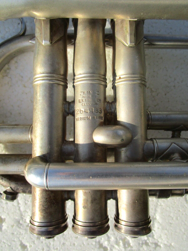 KING 1942 45 MASTER CORNET sn 264933 silver 5 — Postimages