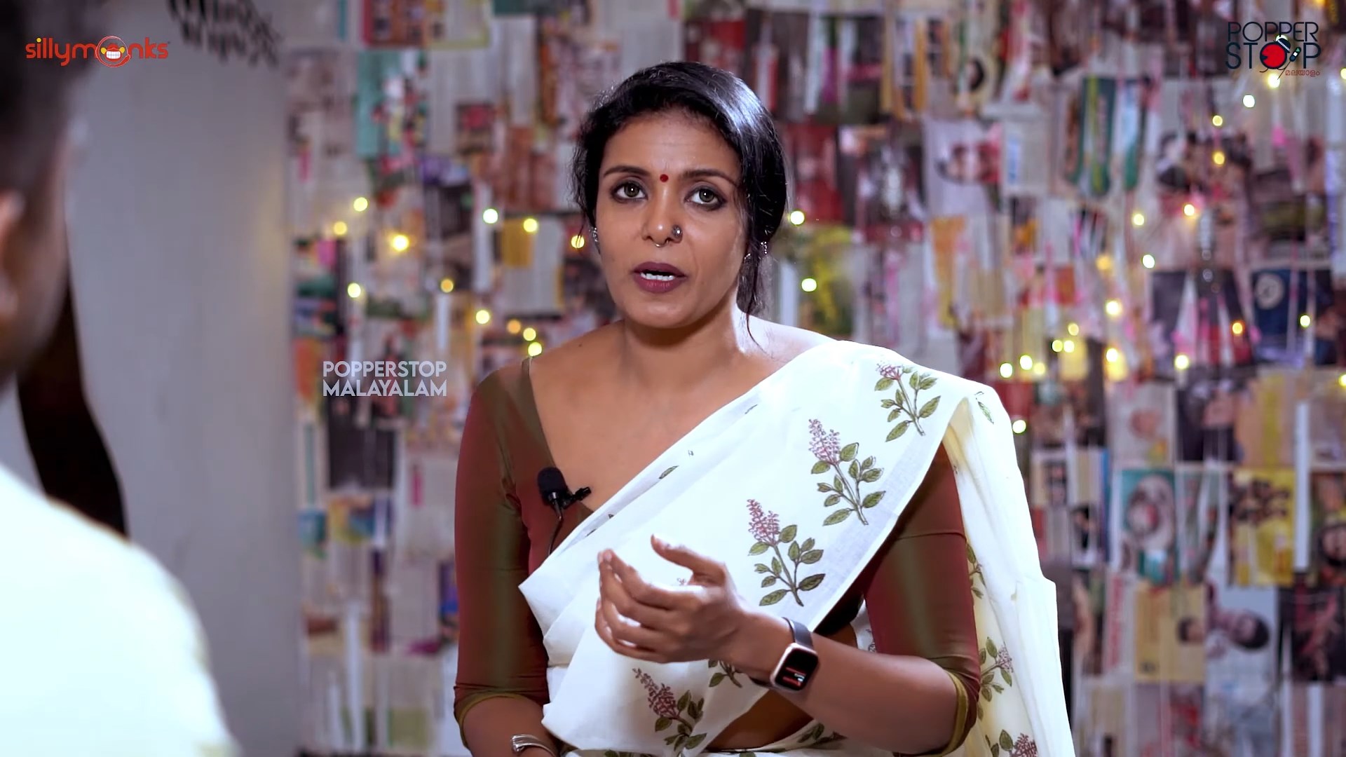 Sandhya Mohan Navel shile on interview mp4 snapshot 00 48 823 — Postimages