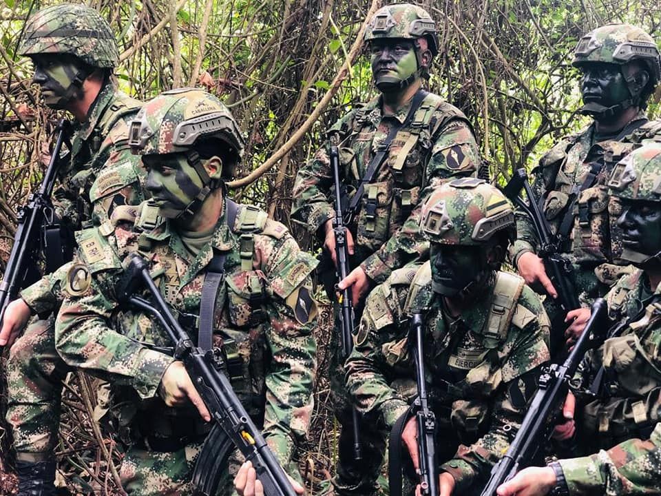Photos - Colombian Military | Page 15 | A Military Photo & Video Website