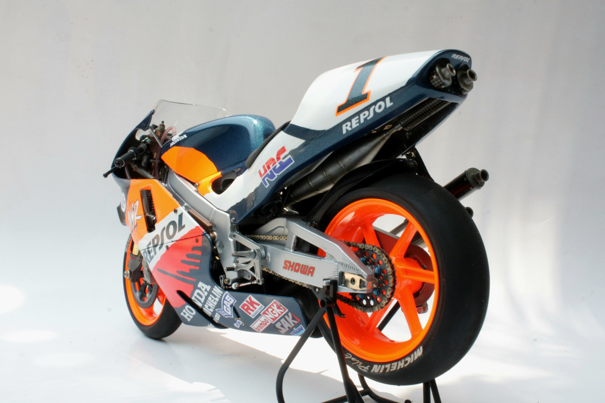 1/12 Tamiya Repsol Honda NSR 500, '98 - Mick Doohan - Ready For ...