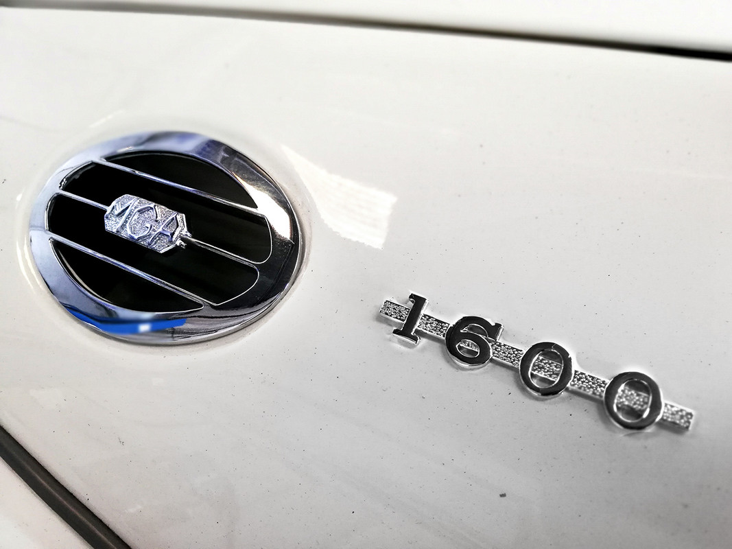 MGA EA2402 Bd2 — Postimages