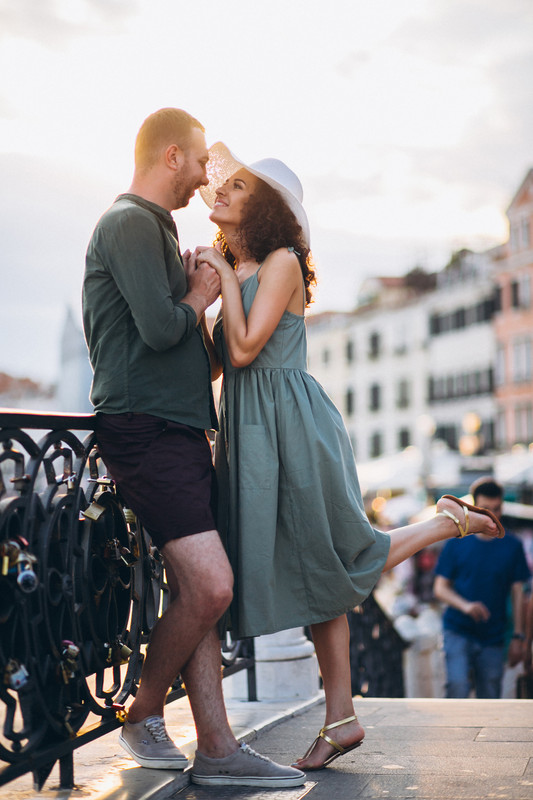 couple honeymoon venice — Postimages