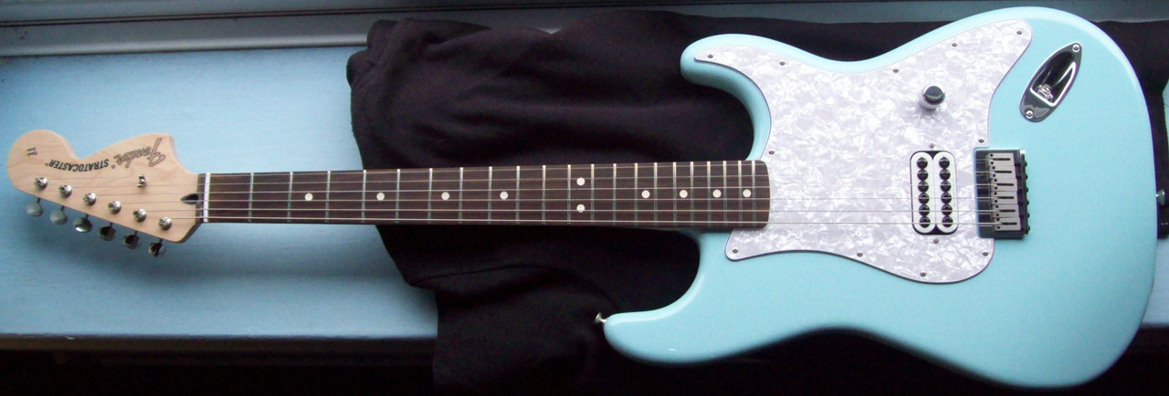 NGD: Tom Delonge Strat - Guitar Discussions on theFretBoard