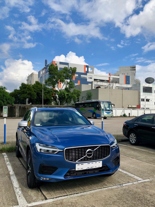Bursting Blue | SwedeSpeed - Volvo Performance Forum