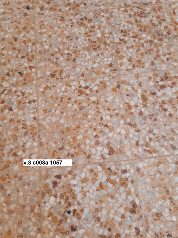 v 8 c008a 1057 — Postimages