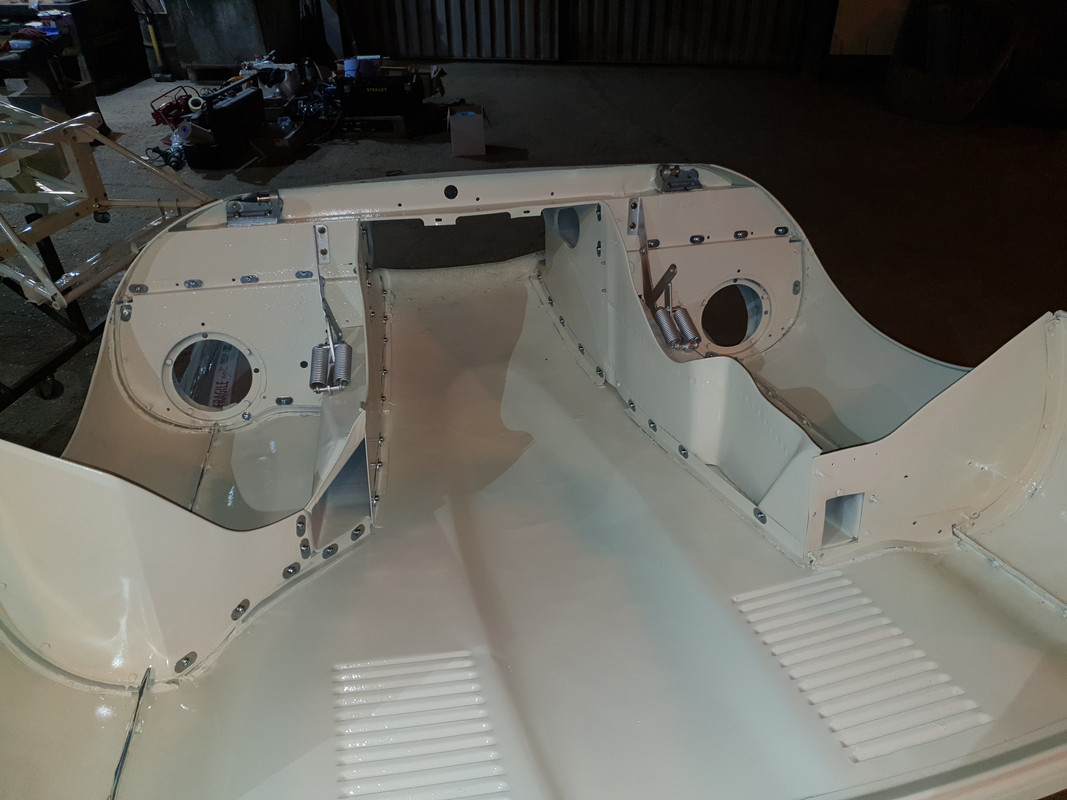 Painting the bonnet inside and engine frames - process? - The 'E' Type ...