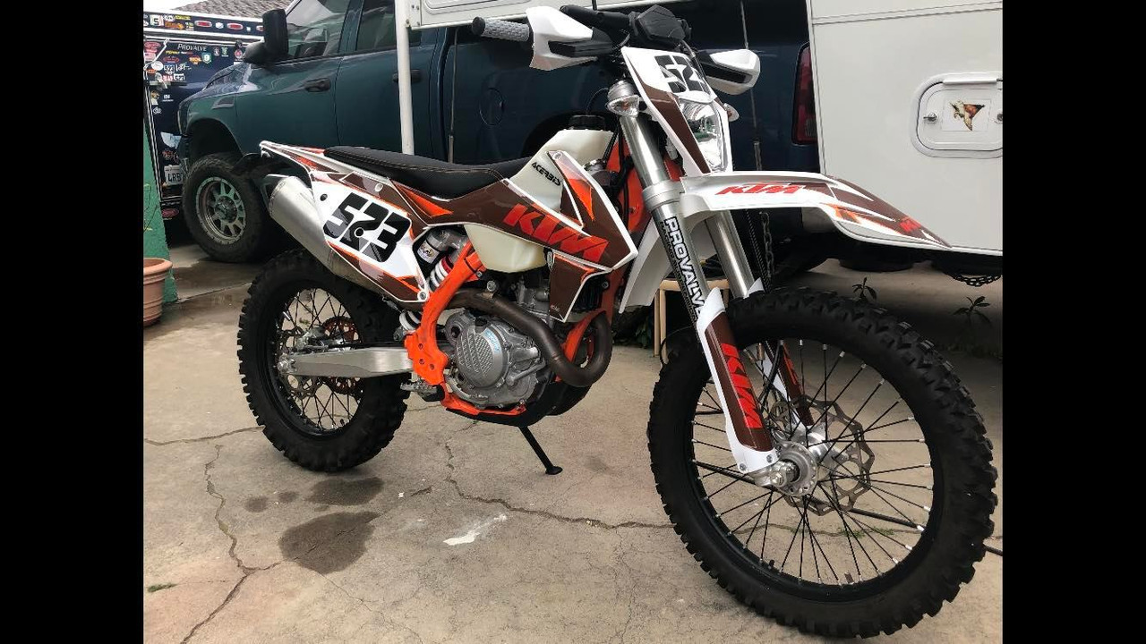 KTM WHITE DRIVEWAY PIC — Postimages