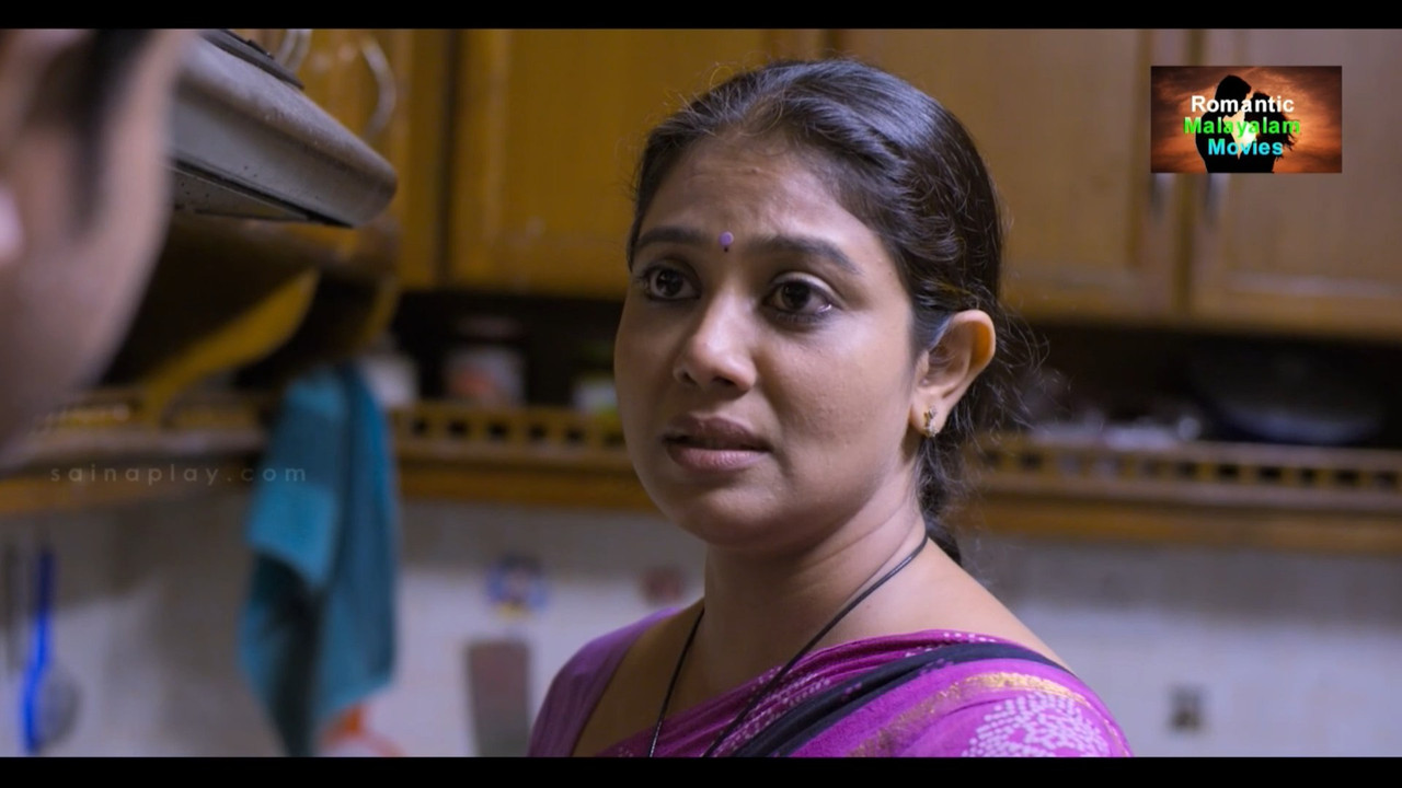 Rachana Narayanankutty Sexy Tummy and slight navel slips in saree mp4 snapshot 00 05 247 ...