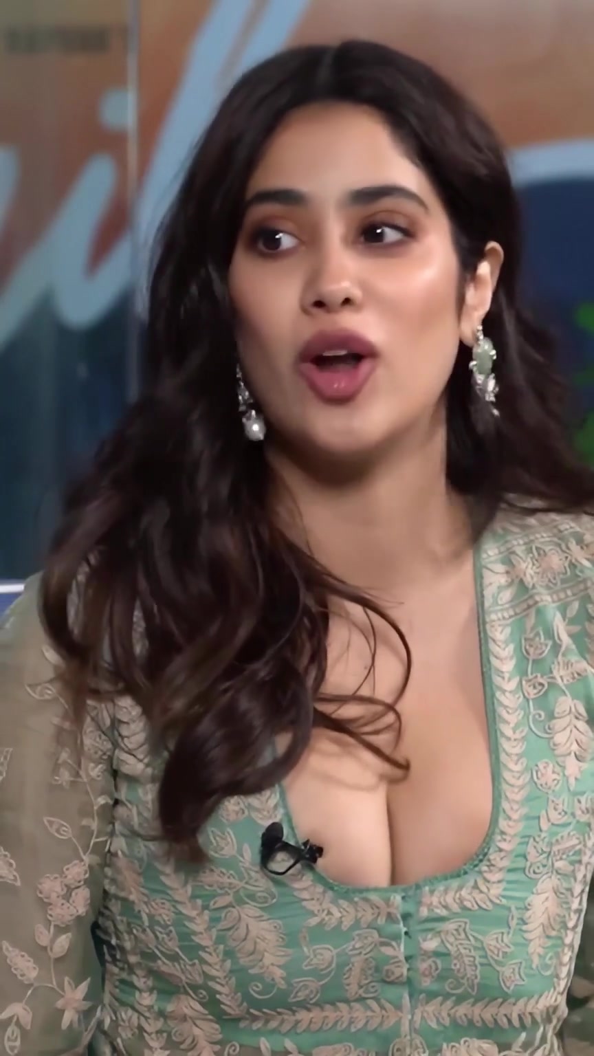 Janhvi Kapoor 1 000072 — Postimages