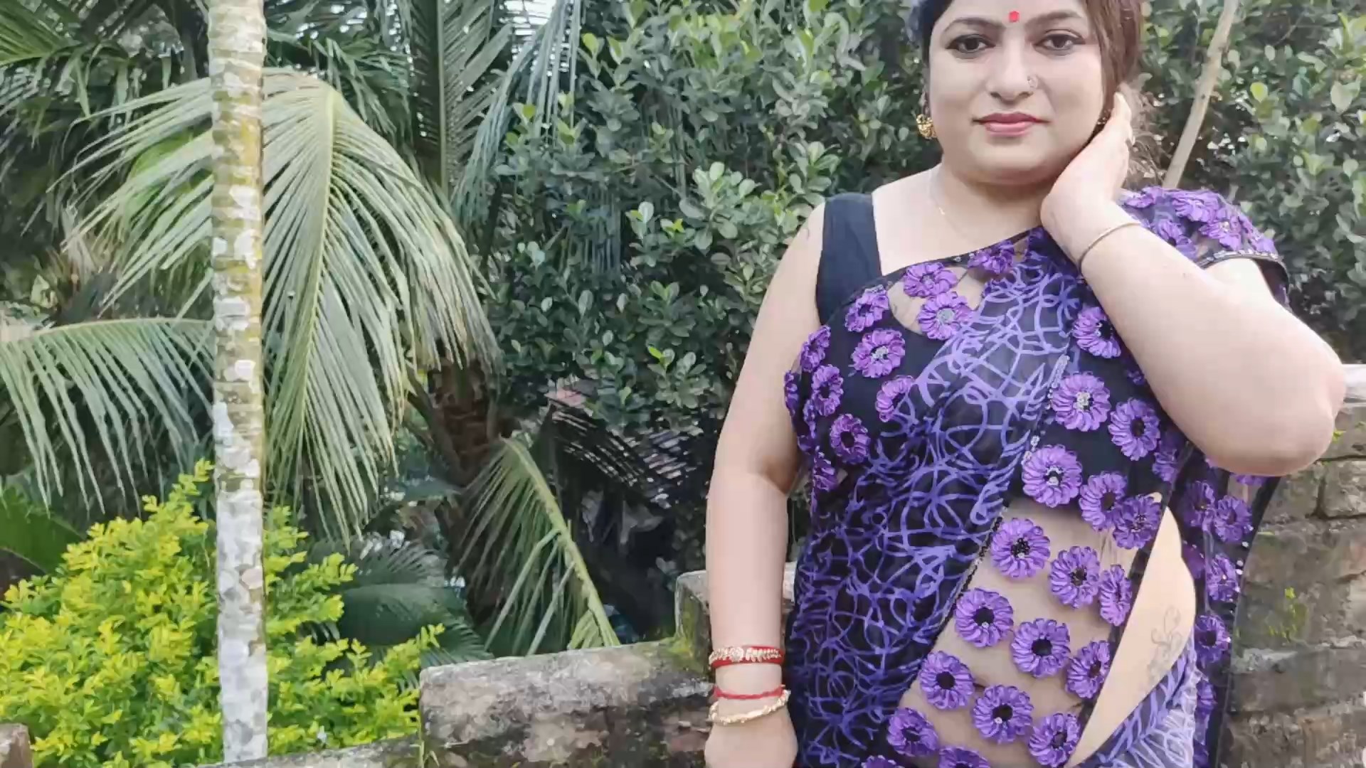 Hot chubby bong lady in Saree mkv snapshot 11 56 685 — Postimages