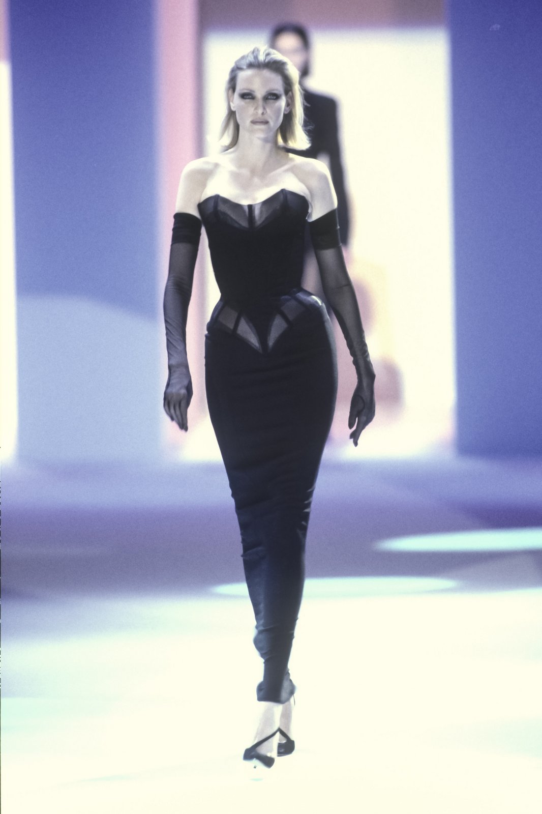 Fashion Classic: Thierry MUGLER Fall/Winter 1998 | Lipstick Alley