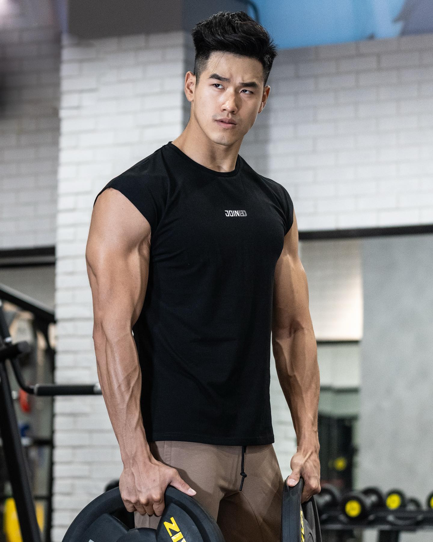 Photo by Alex Chee in Lifen Fitness Seventeen with teamjoined — Postimages