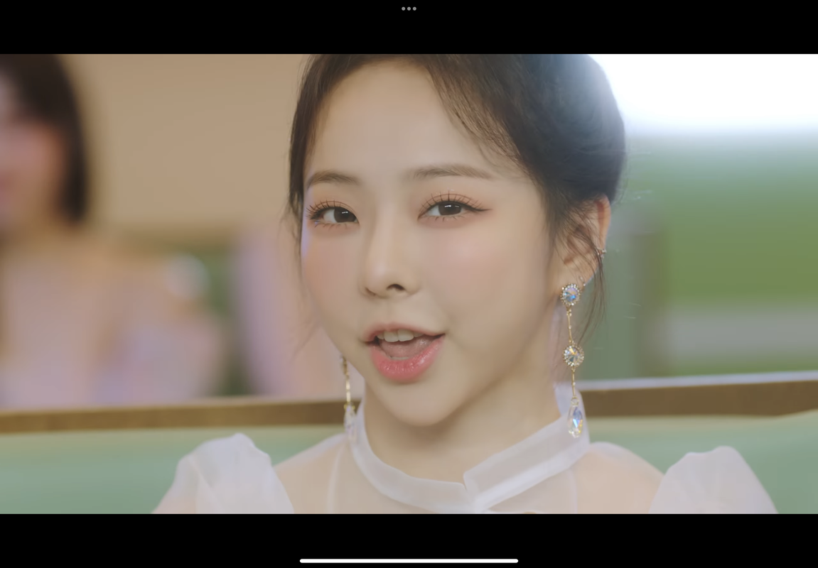 CFEA782 E AAFF 42 EC BC06 59 C90 CD0 B210 — Postimages