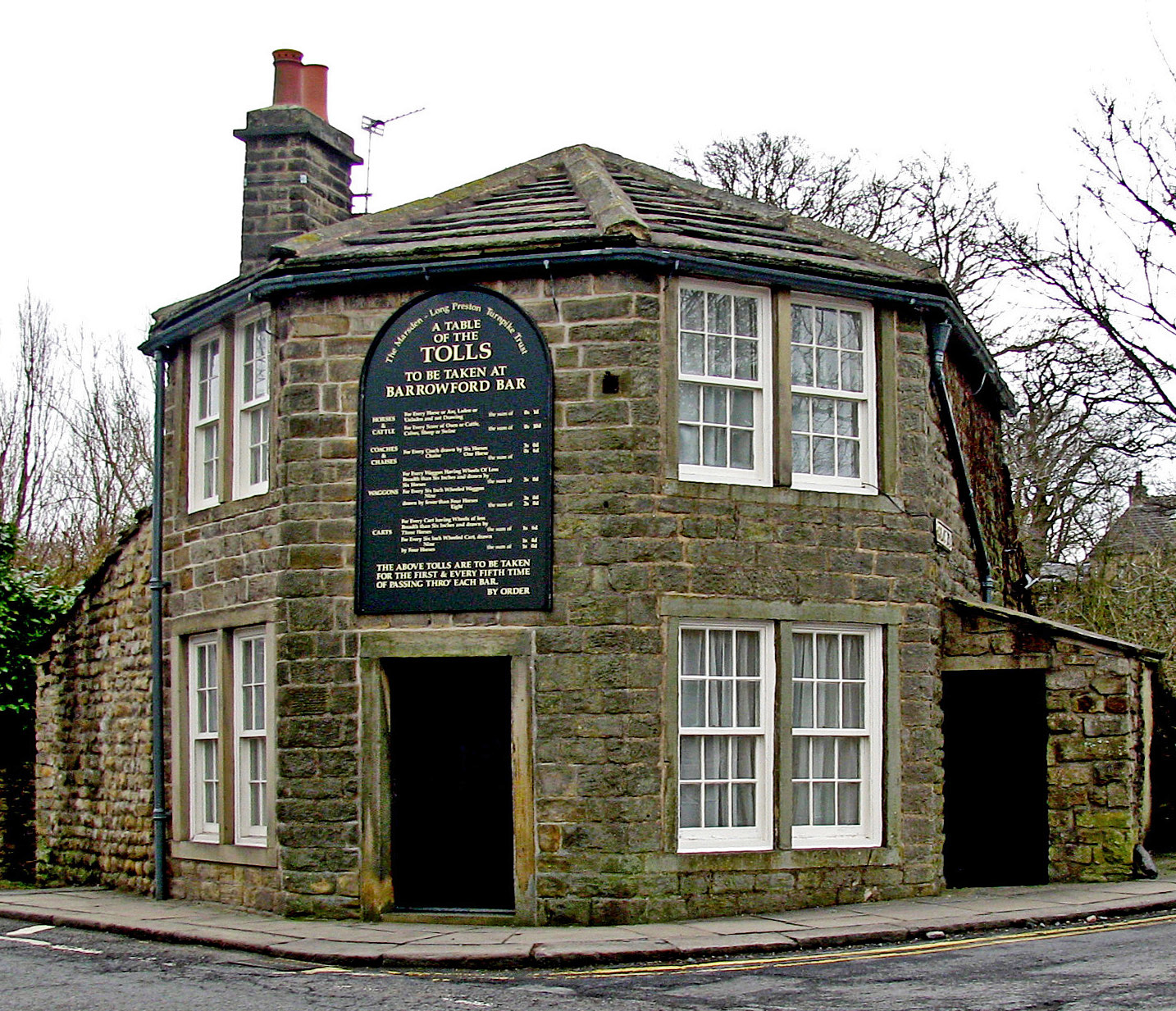 Barrowford Toll House 2 (2)a — Postimages
