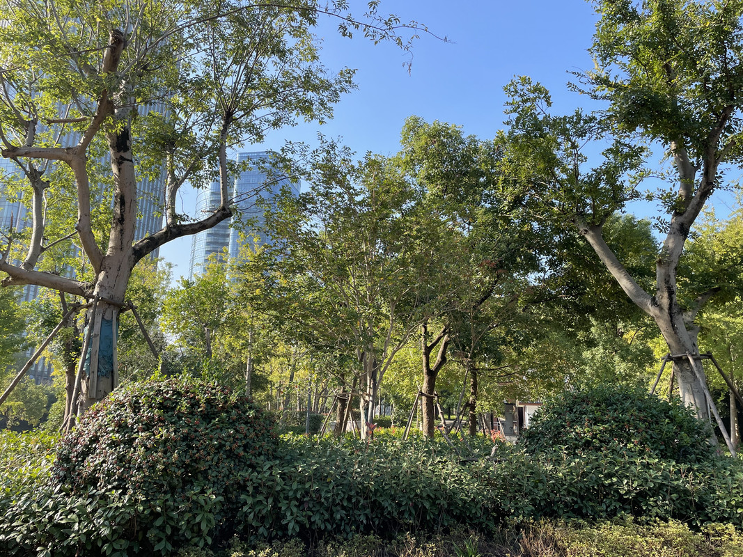 FD0 A7946 0163 46 AA 90 A5 E8 D85 E8 C7 E52 — Postimages