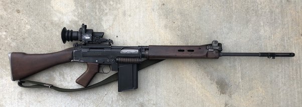 Hey now I have an FAL! Or: metal handguards...ouch. > General ...