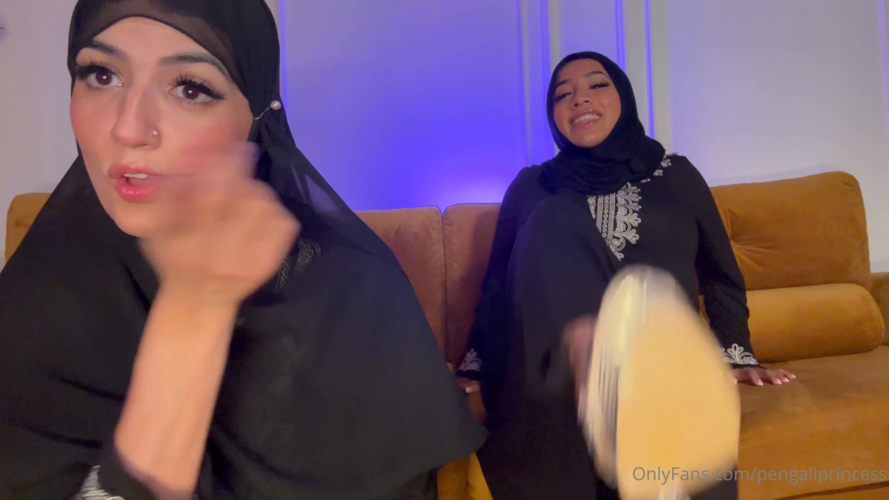 Aaliyah Yasin Yasmina Khan Lesbian Hijabi Sex ONLYFANS mp4 0000 — Postimages