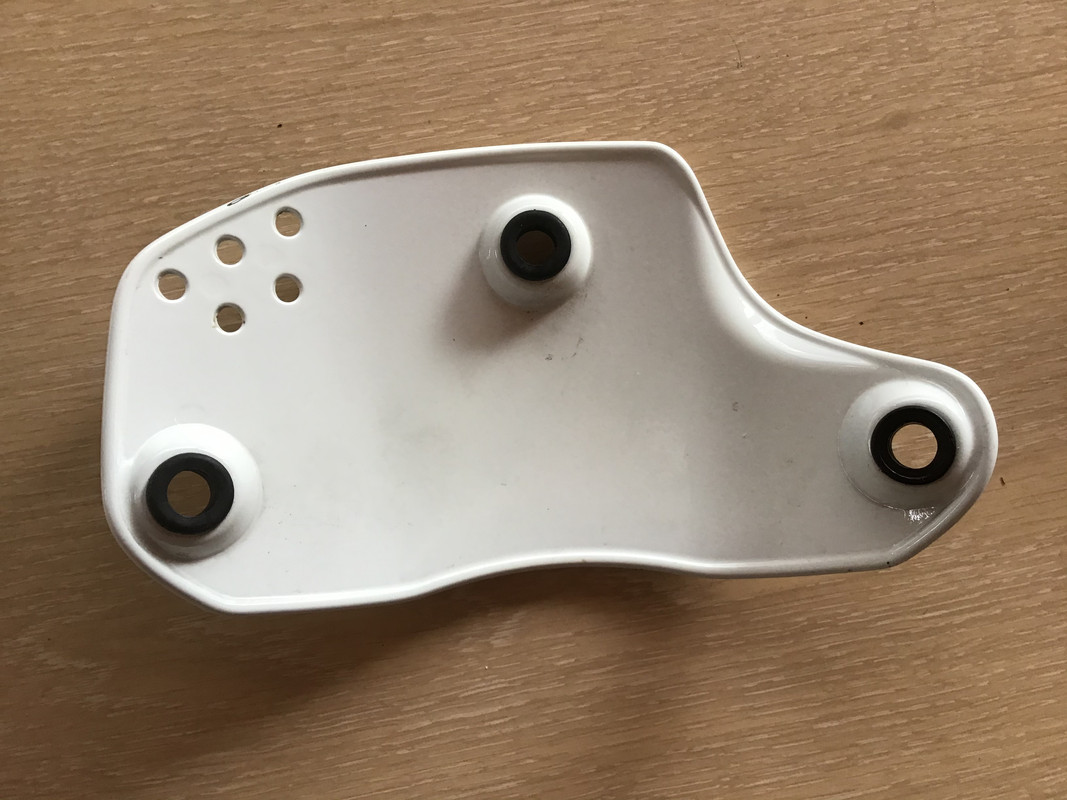 39 F735 C5 A4 CF 47 F3 A1 C3 6264381658 BB — Postimages