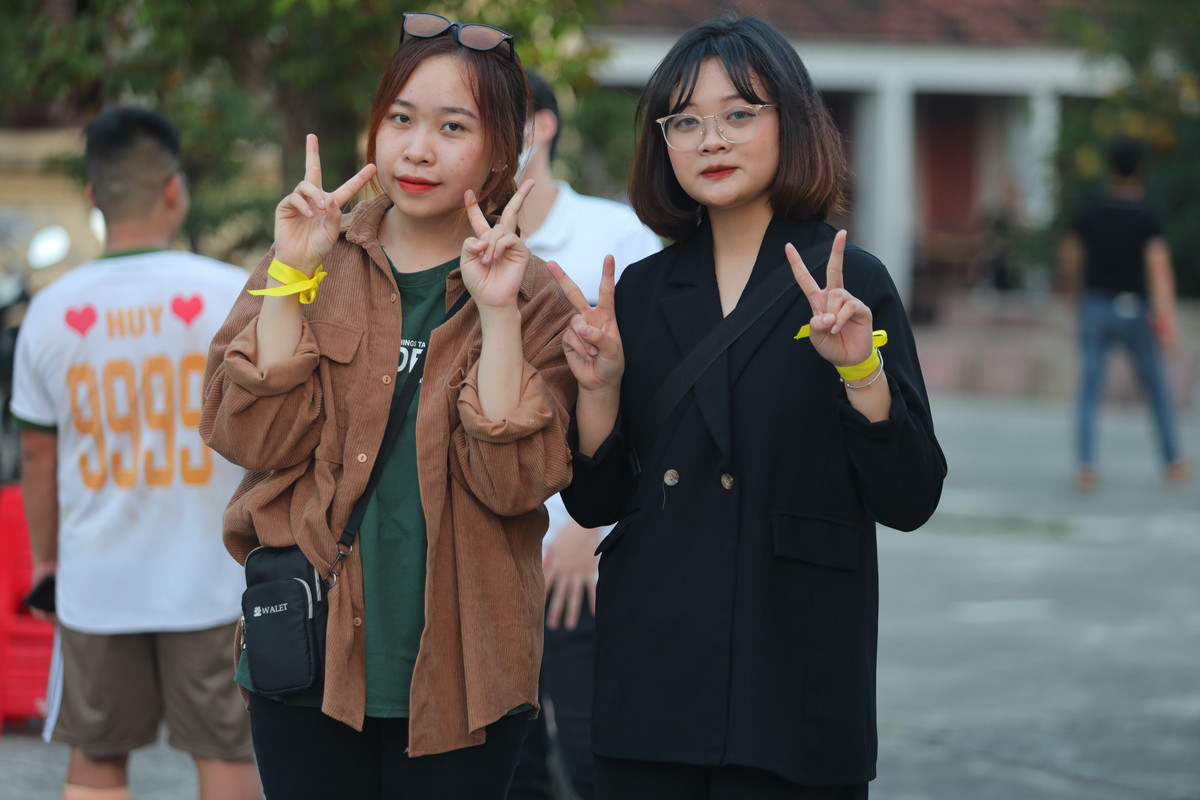 LAM 4725 — Postimages