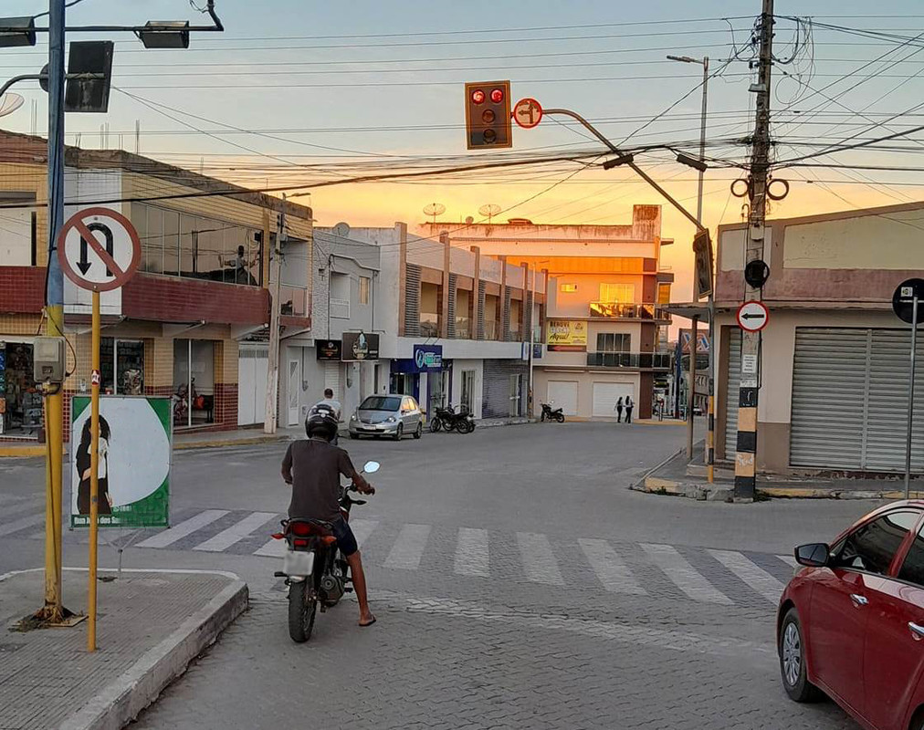 Nova Lei em Aurora permite publicidade em placas de ruas e logradouros ...