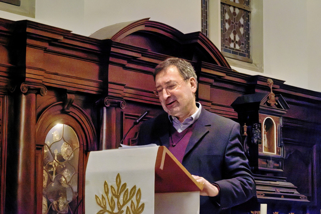 DECANAAT lEPER-POPERINGE - NIEUWJAARSBIJEENKOMST - Over geloven... en ...