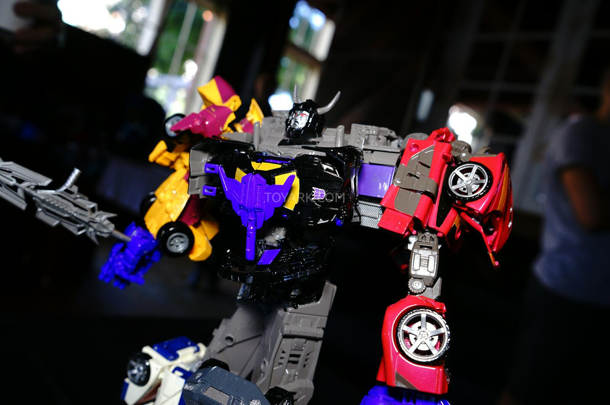 SDCC 2014 Hasbro Transformers Breakfast 110 1406 — Postimages