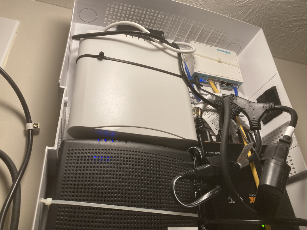 3 B20211 C 67 B5 47 EE A3 A4 5 B7803 C3 E51 F — Postimages