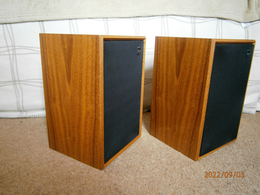 ROYD SAPPHIRE SIDE 1 — Postimages