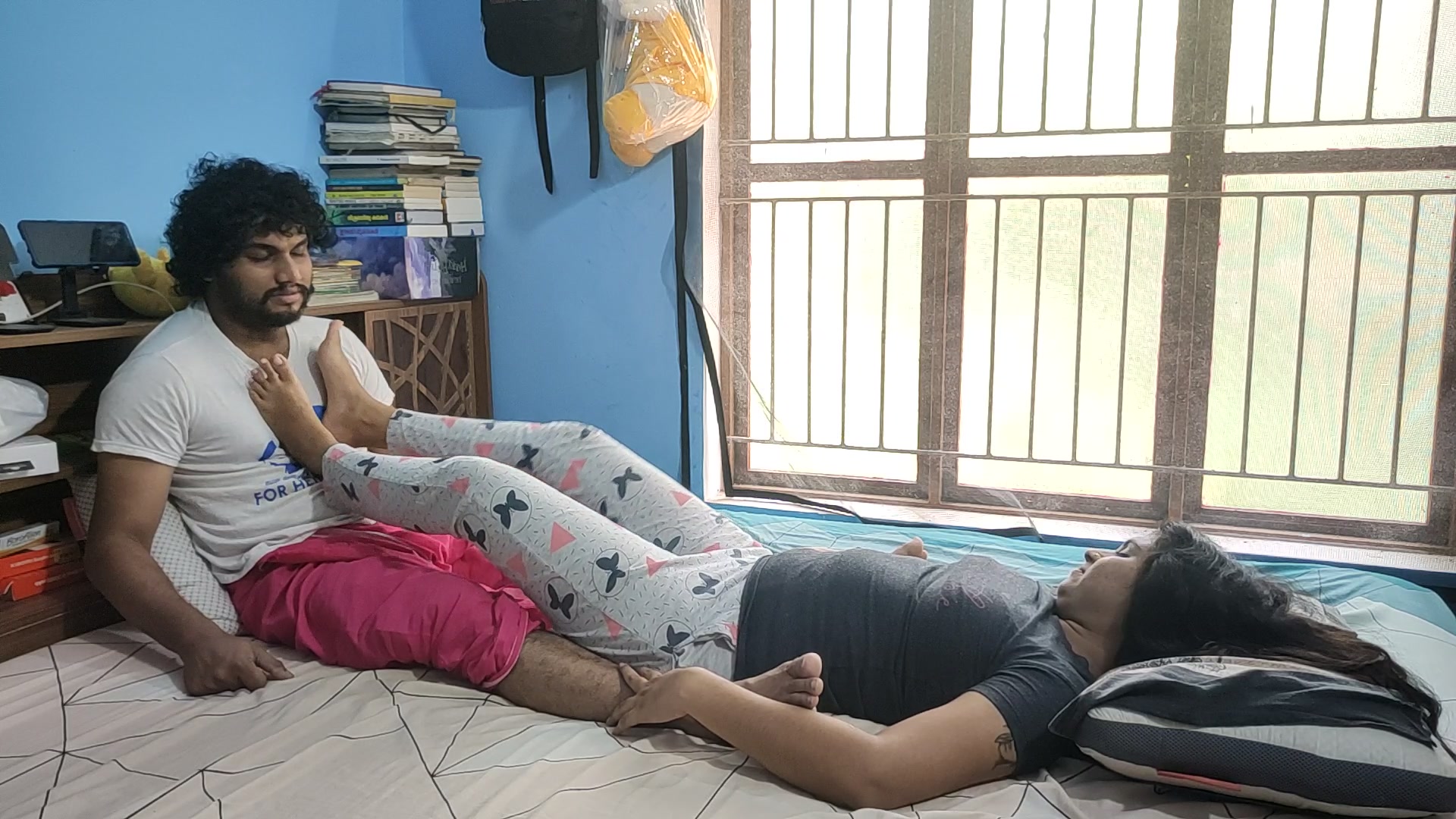 frame 0023 — Postimages