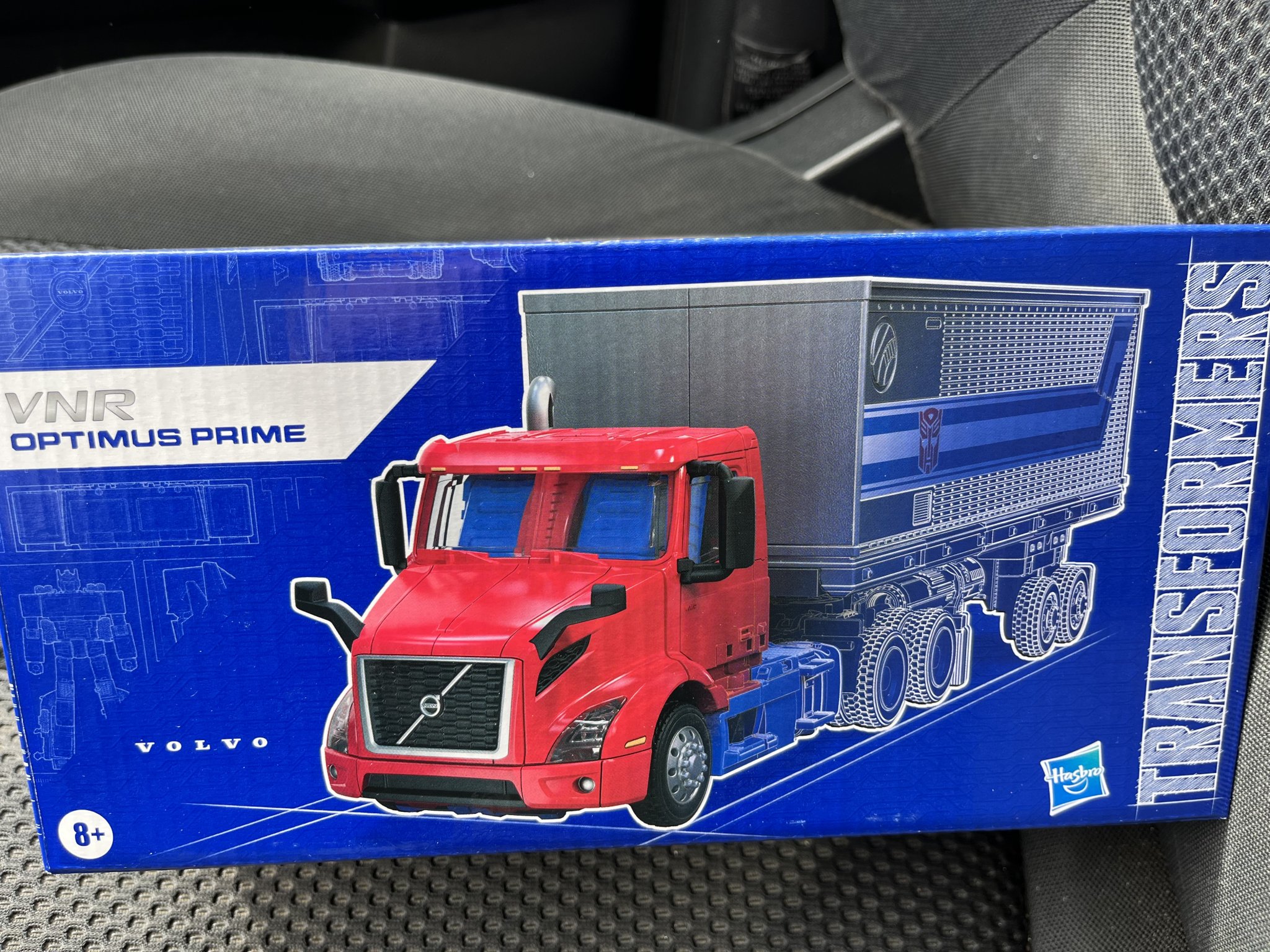 Transformers Generations VNR Optimus Prime 02 — Postimages