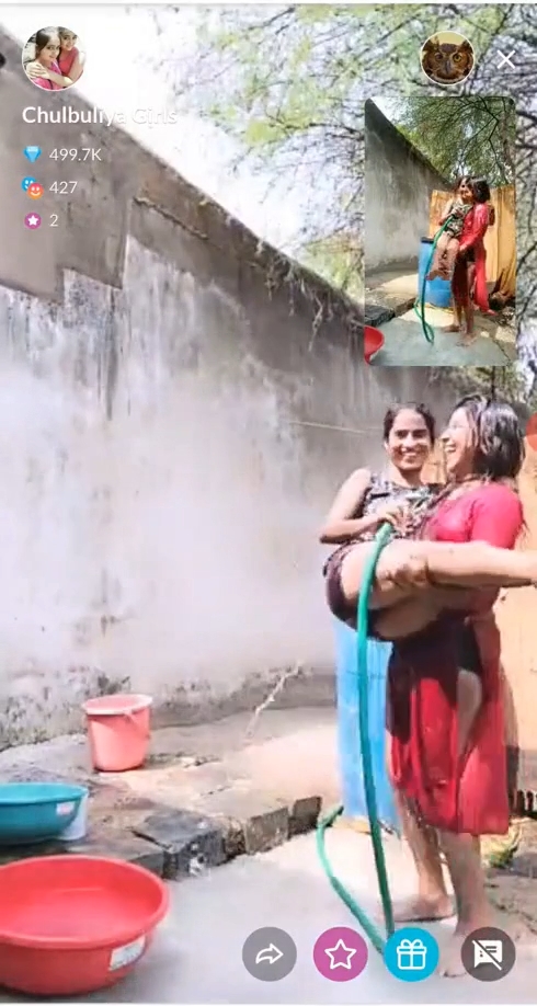 chulbul girl Bathing Outdoor mp4 snapshot 04 46 824 — Postimages