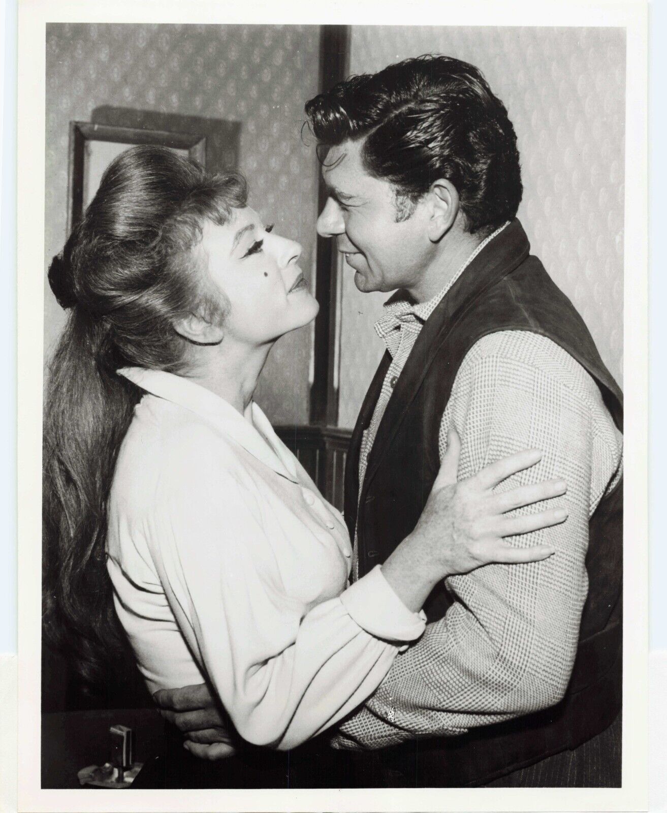 s l1600 — Postimages