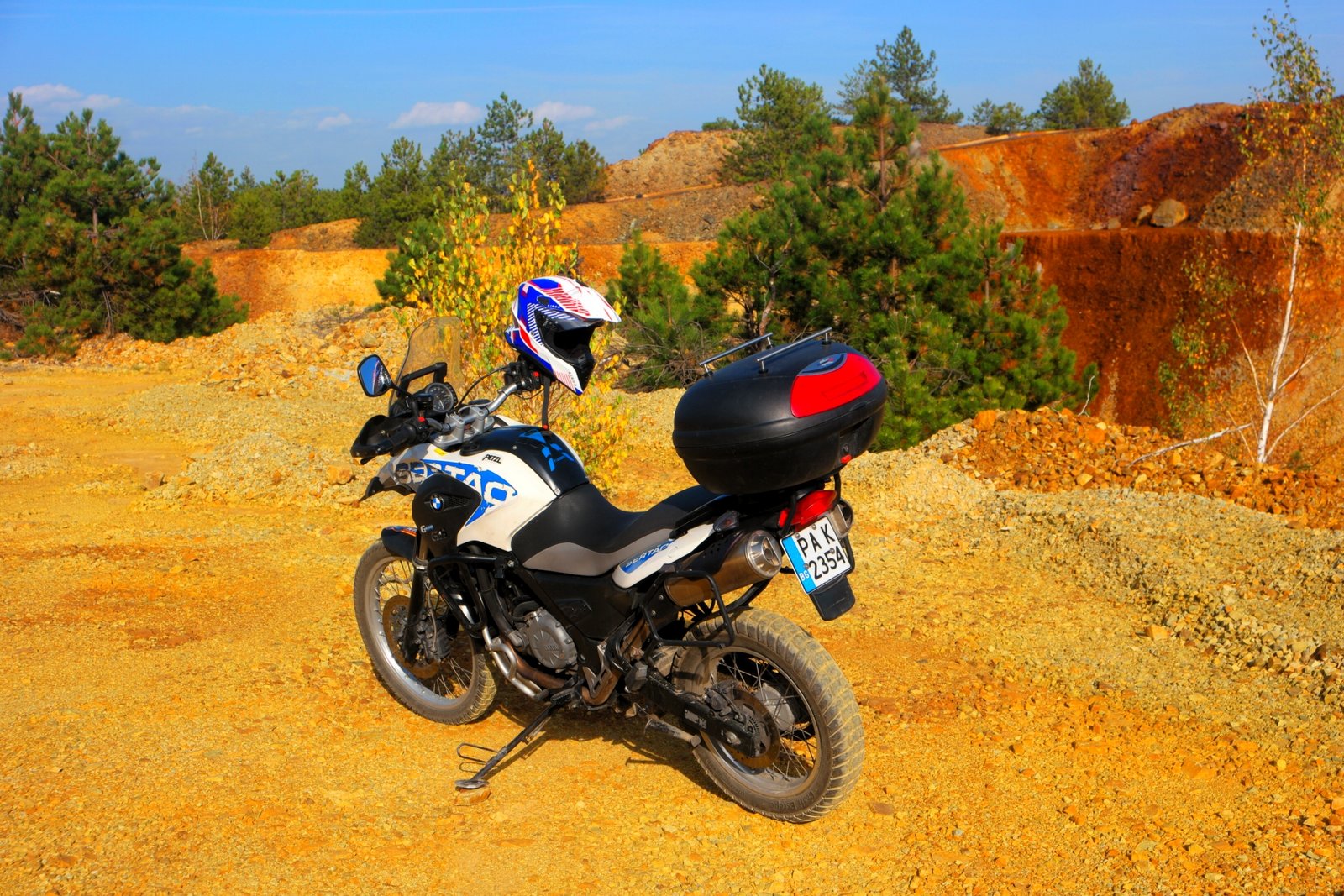 SAM 8238 — Postimages