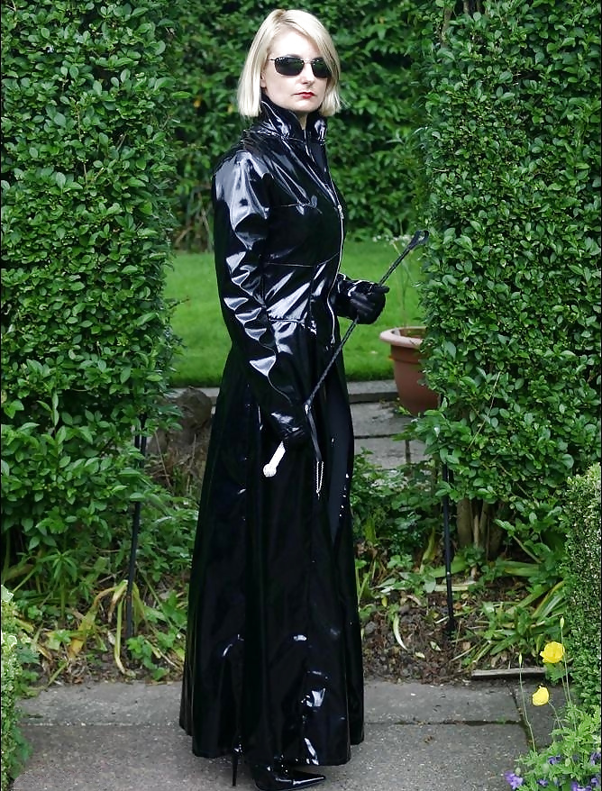 3strictmistressinalongblackpvcmac — Postimages